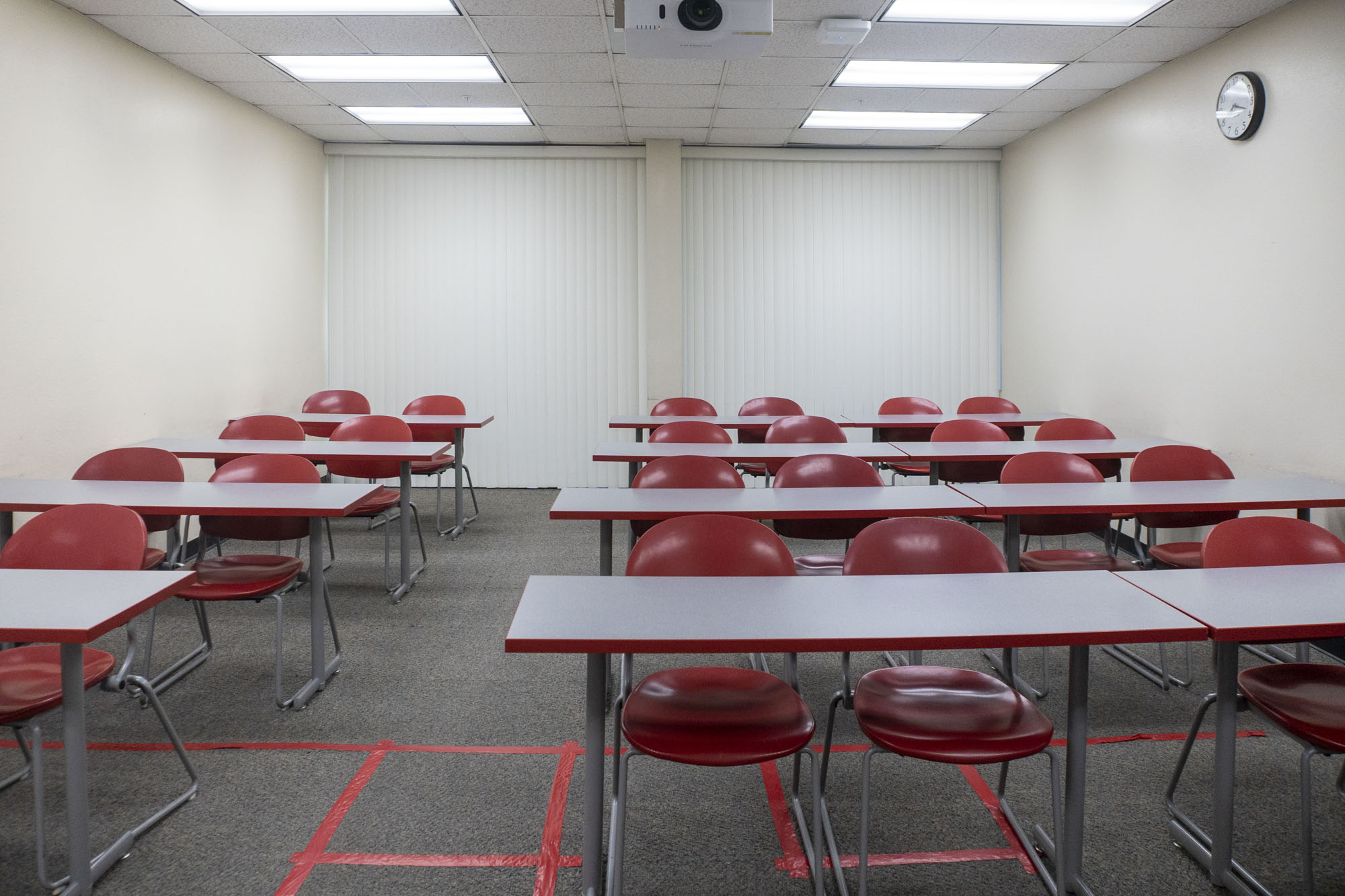 MPE 104 | Classrooms | UNLV Information Technology